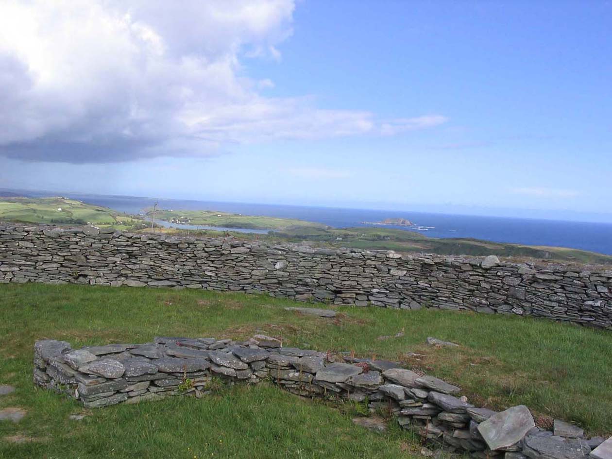 Ring Fort, Castletownshend 4 2007.jpg
